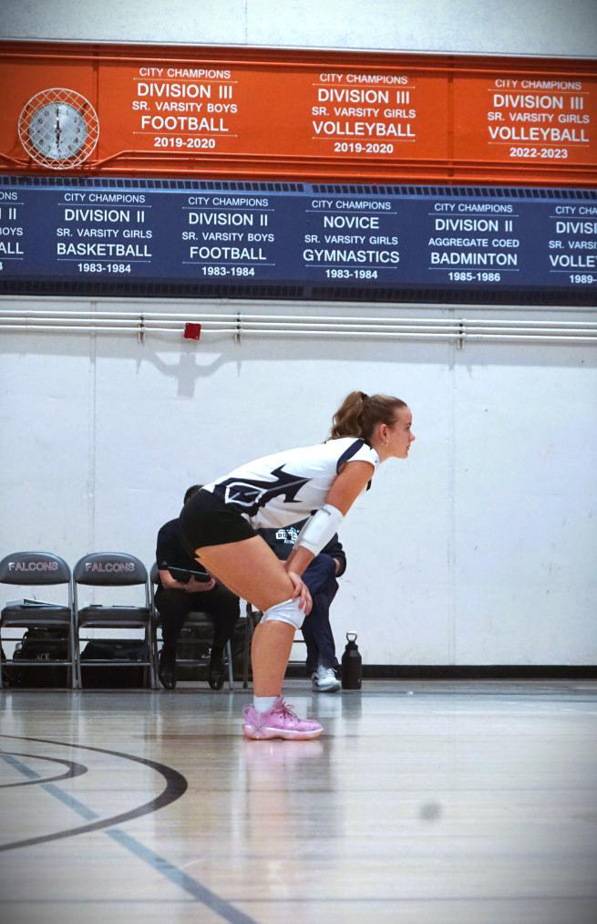 Madelyn Schuba Women's Indoor Class of 2027 - Six Pack Recruiting Sports